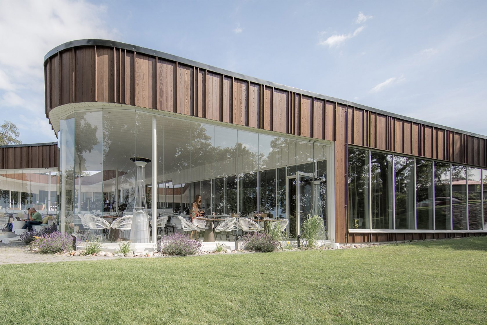 Thermory in Exterior Design: Decking - Thermory